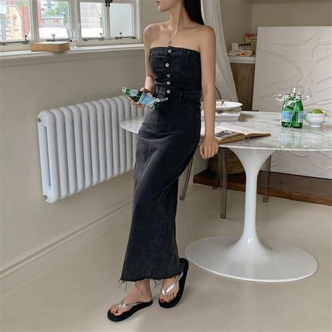 잇수다 몸매라인힙무드 키리 스모크 흑청 데님 튜브 탑 롱 원피스 위시버킷