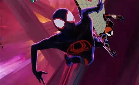 Человек паук Через вселенные 2 Какие версии супергероя представлены