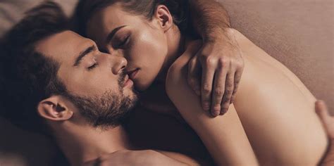 4 Reasons Broke Guys Are Way Better In Bed According To Science