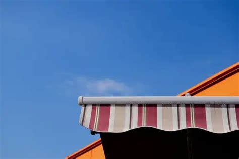 Factors To Consider When Installing Retractable Awning Sg Awning
