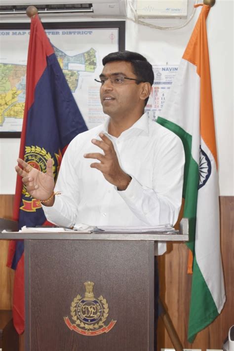 Courage Of The Khaki Anand Kumar Mishra Cafe Social