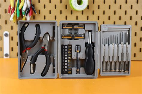 FriendlyWire Discover The Joy Of Understanding Electronics