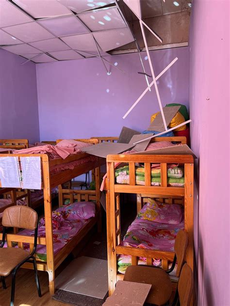 Наслідки атаки росіян загинула людина троє травмованих пошкоджено дитсадок у Полтавському