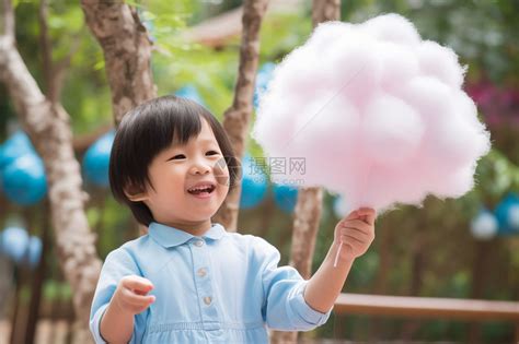 可爱儿童吃棉花糖高清图片下载 正版图片600340839 摄图网