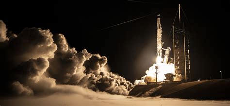 記者 梅花新聞網 邱啟霖綜合報導 英媒披露： Spacex為美情報機構打造間諜衛星網路 ｜ 梅花新聞網