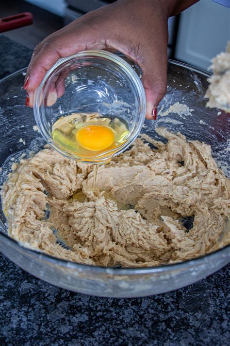 Crispy Oatmeal Raisin Chocolate Chip Cookies Recipe Meiko And The Dish