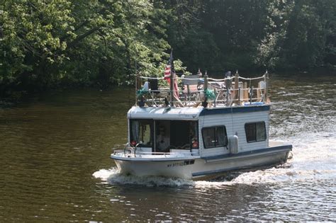 Crawdad On The Loop Erie Canal Working Boats Maybe I Took Too Many
