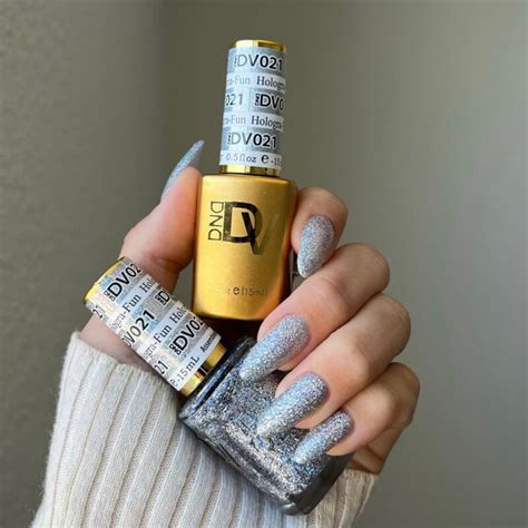 Gel Vs Shellac Whats The Difference Hollywood Nails Supply Uk