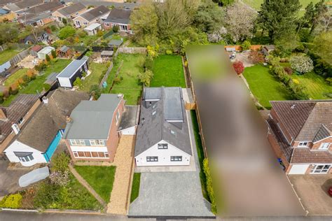 Detached House For Sale With 5 Bedrooms Landor Road Whitnash
