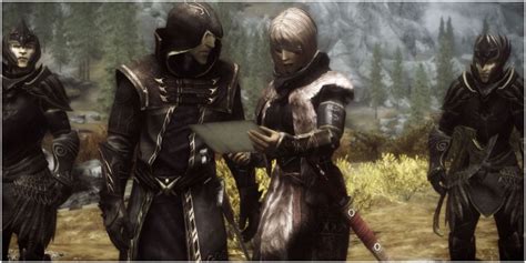 Skyrim 5 Reasons General Tullius Is A Villain And 5 Why Hes A Hero