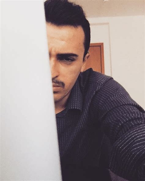 wesley almeida medium
