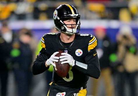 Ex Nfl Gm Believes Steelers Are All In On Kenny Pickett