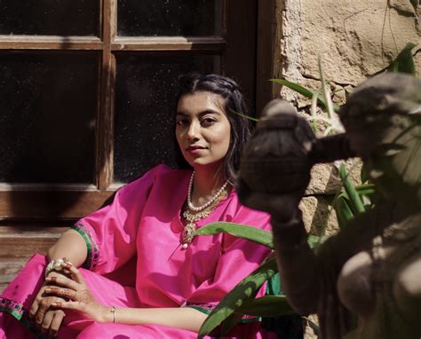 A Cross Cultural Wedding With Bride In Heritage Outfits Wedbook