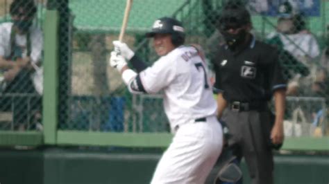 Tsuba Ch On Twitter 内川選手 2軍の試合でホームラン！坂口選手ともハグ、そして花束ももらっていました。 本当にすごい