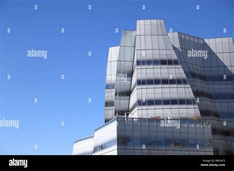 Architect Frank Gehry Designed IAC Building Chelsea Manhattan New