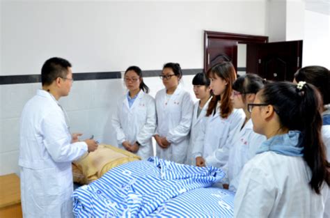 四川希望卫校临床医学专业怎么样？好不好？ 学院新闻 成都高铁乘务学校
