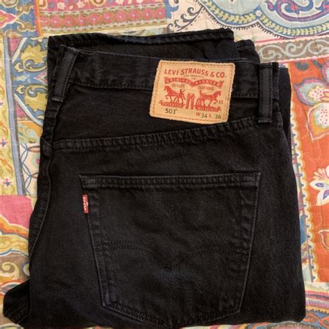 Джинсы Levis 501 черные – купить в Москве, цена 1 500 руб., продано 12 ...