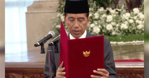 Jokowi Dan Maruf Amin Salat Idulfitri Di Masjid Istiqlal Open House
