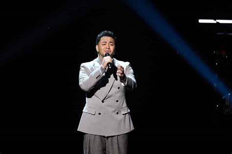 Filipino Singer Sofronio Vasquez Enters Top 8 Of The Voice USA
