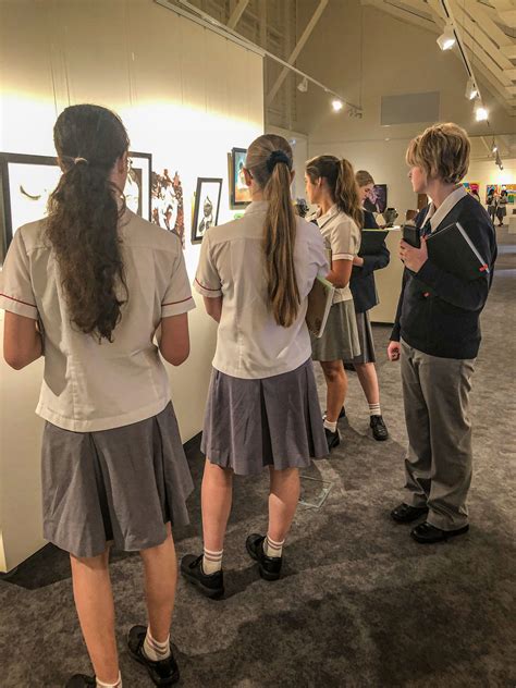 Last Fridays Year 11 Senior Visual Art Stimulus Excursion Logan Art