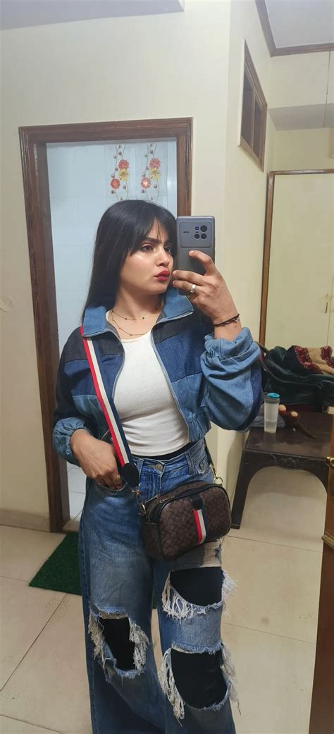 Pooja Khatri Poojakhatriuniquegirl On Threads