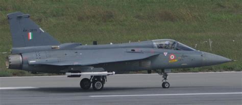 Close Ups Tejas Lsp 5 On Its First Flight Livefist