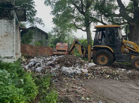 Liquor Worth Lakhs Of Rupees Was Destroyed લાખો રૂપિયાના દારૂનો નાશ