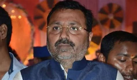 Bjps Nishikant Dubey Manoj Tiwari Booked For Entering Deogarh Airport