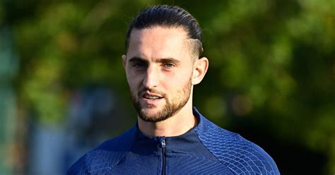 Adrien Rabiot Léquipe De France En Entrainement Au Centre National Du Football Cnf De