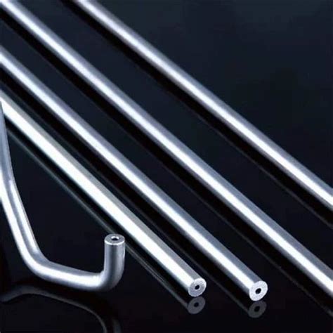 Round Seamless Stainless Steel Pipes Tubes 6 Meter Material Grade
