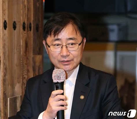 예술계 정상화 위해 1569억원 붓는다문체부 추경예산의 절반