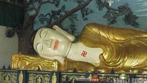 Patung Budha Tidur Di Vihara Po Sat Lovely Bogor