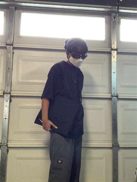 Pin On Swag Fashion Normcore Style