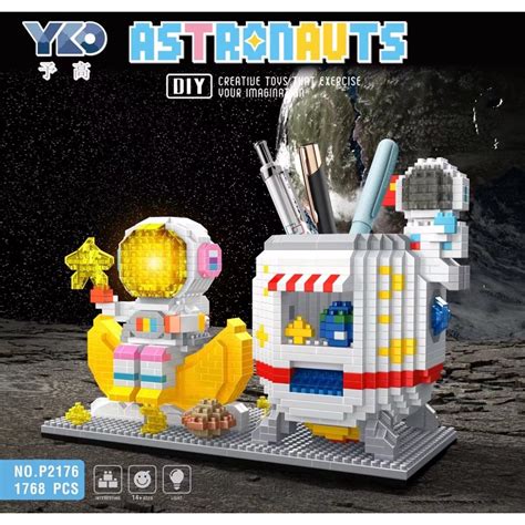 ⚠️现货⚠️readystocks pen holder blocks toys 小叮当 蜡笔小新 皮卡丘 史迪奇 星黛露 小白 草莓熊 海绵