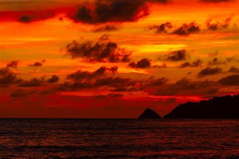Premium Photo Beautiful Colorful Sunset Or Sunrise Sky Over Sea With