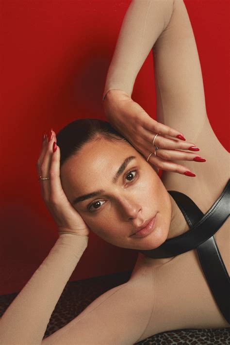 640x960 Gal Gadot Vogue Hong Kong 2023 Iphone 4 Iphone 4s Hd 4k