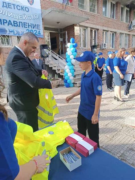 Зам министърът на МВР даде старт на Детско Полицейско Управление в РАДОМИР в което ще се