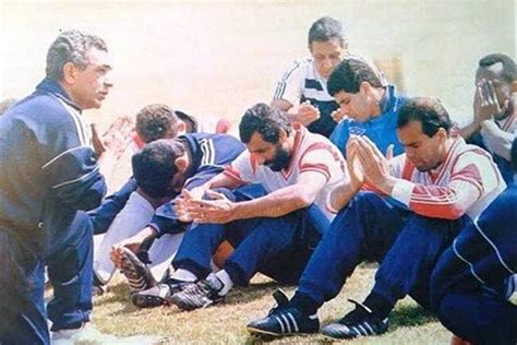 بسبب نجم الزمالك شوبير يكشف لأول مرة كواليس سحب شارة كابتن منتخب