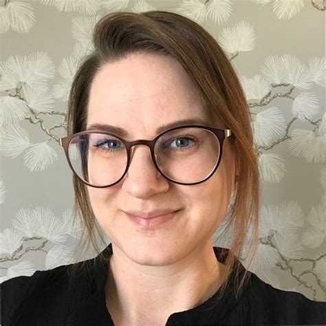 Sofie Wessel Senior Packaging Developer Mölnlycke Linkedin