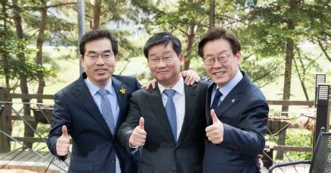더불어민주당 이재명 경기지사 후보 경쟁자 껴안기