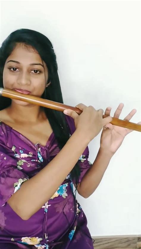 බට නලාවෙන් ⁣රෝස තොල් සිඹින අපූරුව 😍😘 අම්මෝ ඒකනම් මරු😍😍😍 හරිම ලස්සනයි