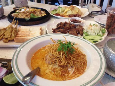Northern Thai Food From Chiang Mai Kow Soi Thai Noodle With Spicy