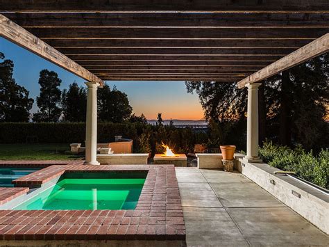 Crest Rd Piedmont Ca Zillow