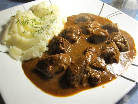 Teleci Gulas Veal Goulash Czech Recipe