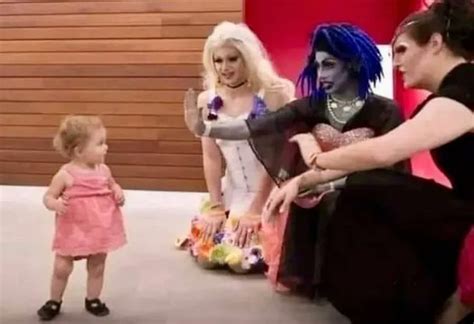 Ashlea Simon On Twitter You Will Never Convince Me That This Is Normal 😡😡