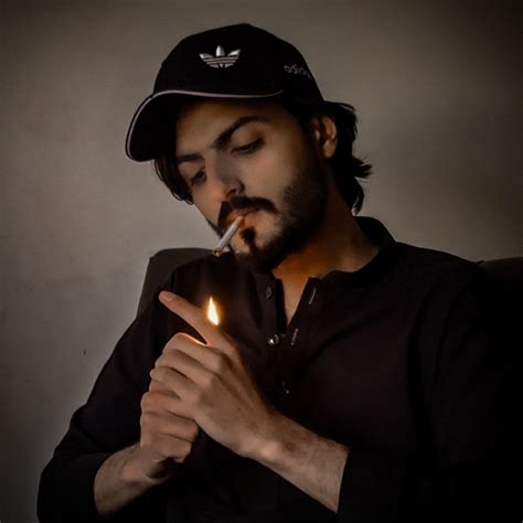 عمر خان 🖤 Uk0072 Snapchat Stories Spotlight And Lenses