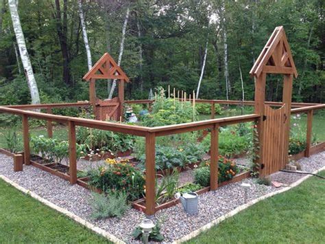 Beautiful Garden Fence Decorating Ideas To Follow 31 LOVAHOMY