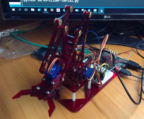 【lattepanda】從零開始教學，在lattepanda上使用python與arduino來控制mearm機械手臂 Cavedu教育