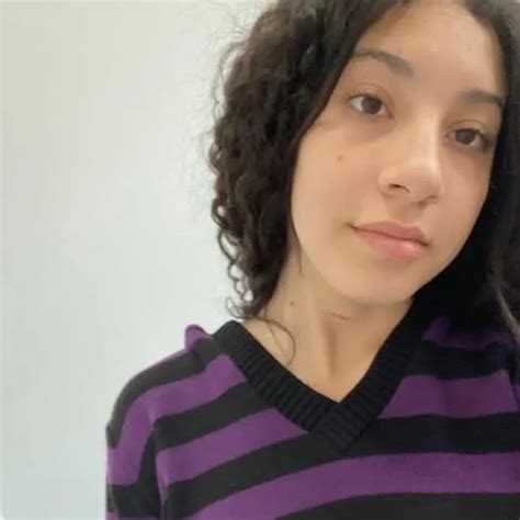 𝐌𝐚𝐠𝐚𝐥𝐲 magaly molinasss Threads Say more