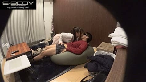 ミニマムhカップjdが初めての中出しで大量11発どっぷり受精！ 天然hカップ新人社員にハメ撮り決行！ むっちむちボディの美少女jd専属デビュー！【e Body 5月発売予定作品を画像大量でご